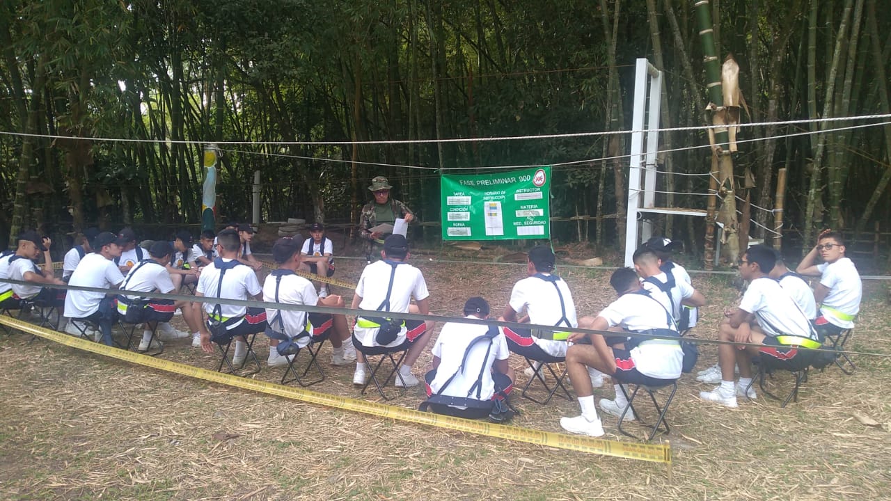 Campaña en el parque natural Macadamia – Instituto Militar Aquileo Parra